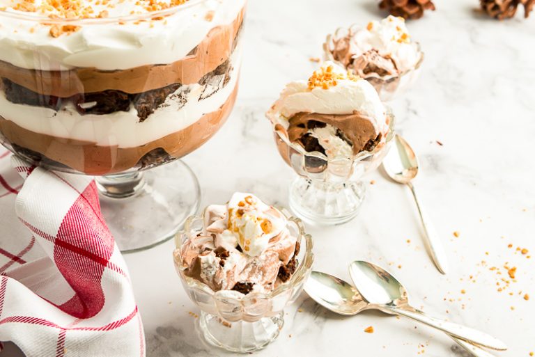 Easy Chocolate Trifle Recipe - Suburban Simplicity