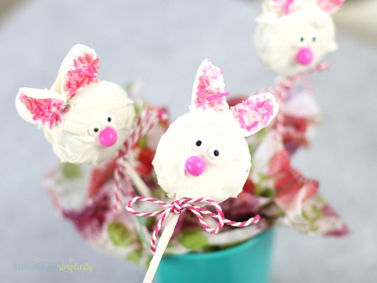Adorable Easter Oreo Cookie Pops - Suburban Simplicity