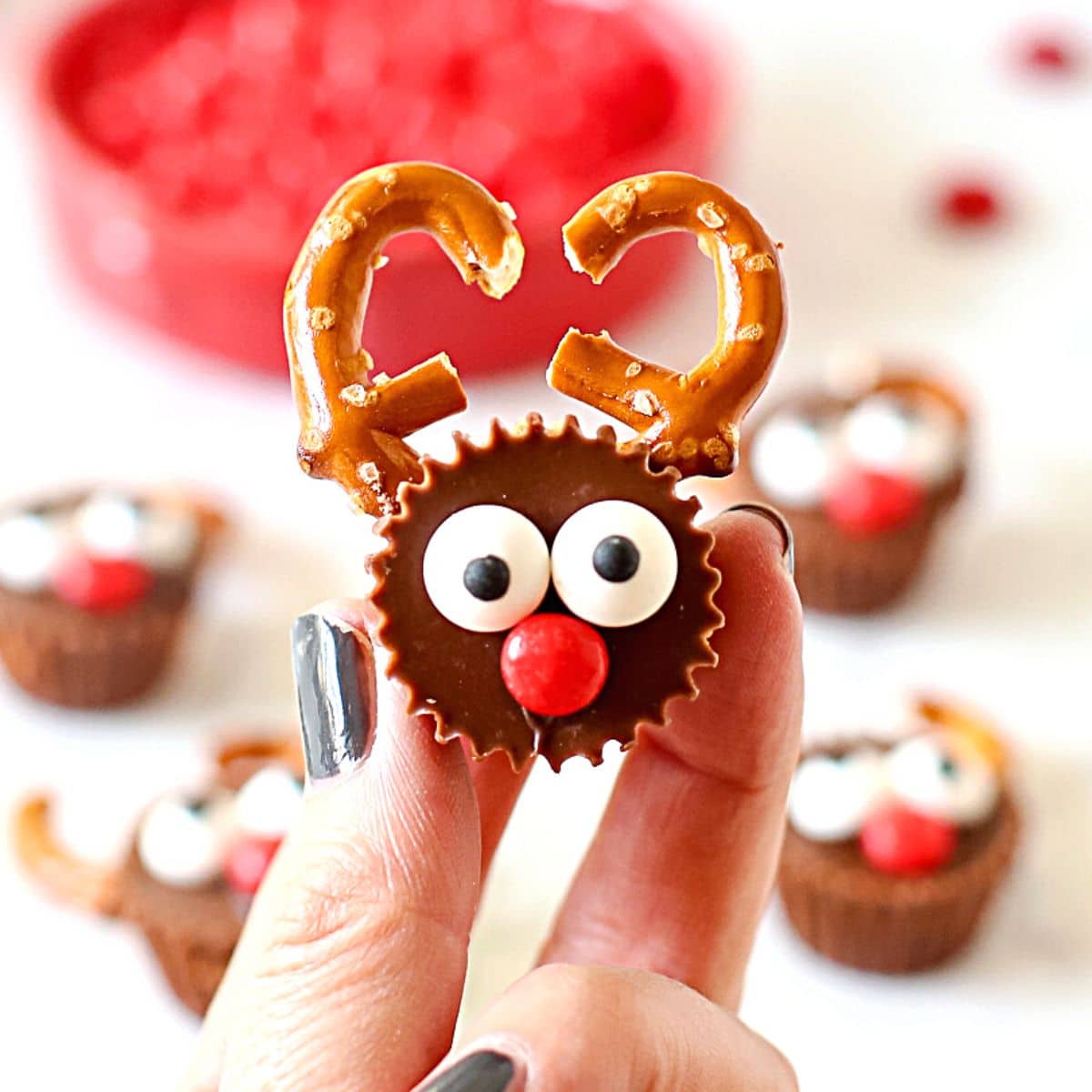 Reese's Reindeer for Christmas - Suburban Simplicity