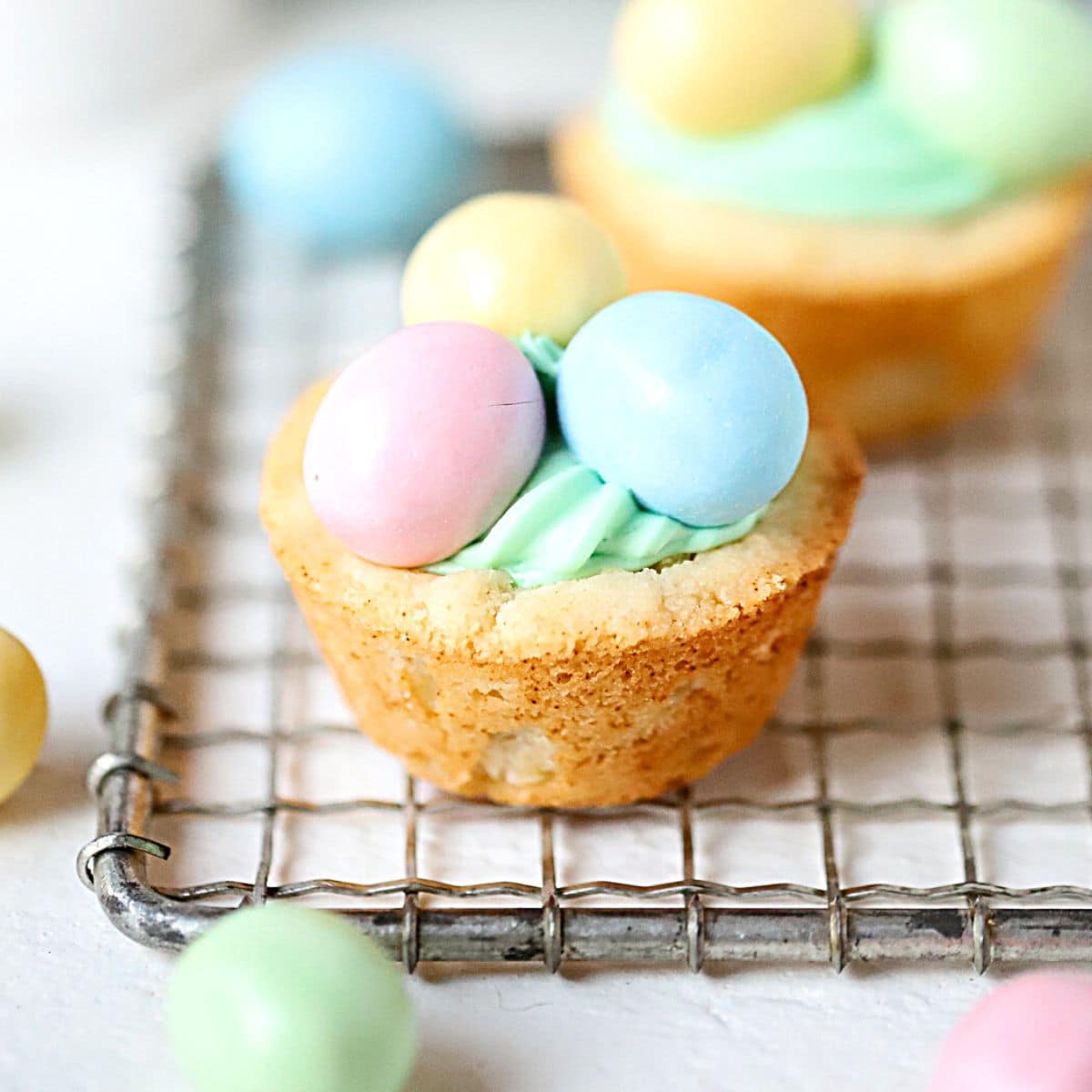 Adorable Easter Cookie Cups - Suburban Simplicity