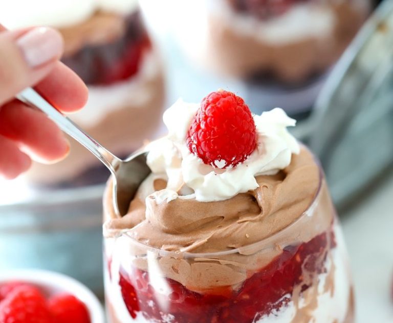 Raspberry Chocolate Mousse Trifle Recipe - Suburban Simplicity