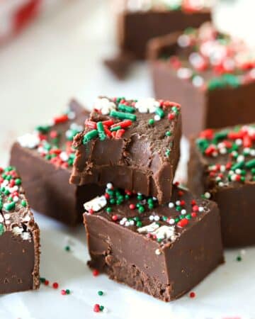 Easy Christmas Fudge Recipe - Suburban Simplicity