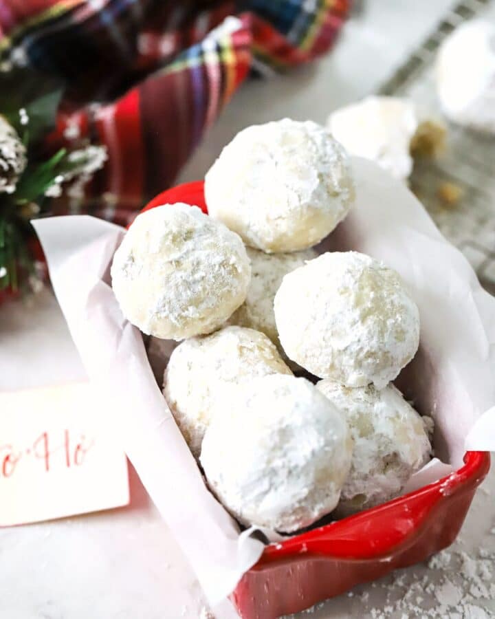 Easy Snowball Cookies Recipe - Suburban Simplicity