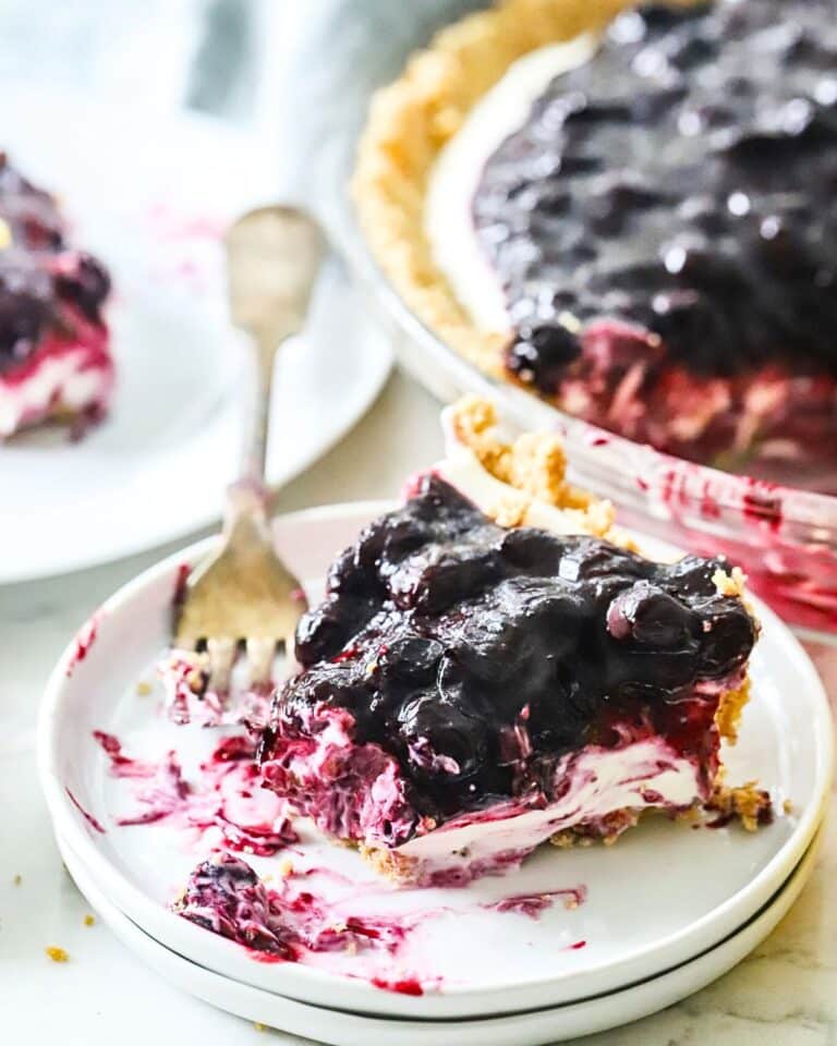 No-Bake Blueberry Cream Cheese Pie Recipe - Suburban Simplicity