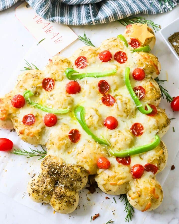 Easy Christmas Tree Pizza Recipe - Suburban Simplicity