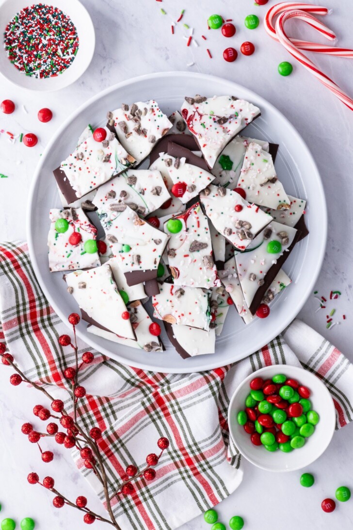 Easy Christmas Chocolate Bark Recipe - Suburban Simplicity